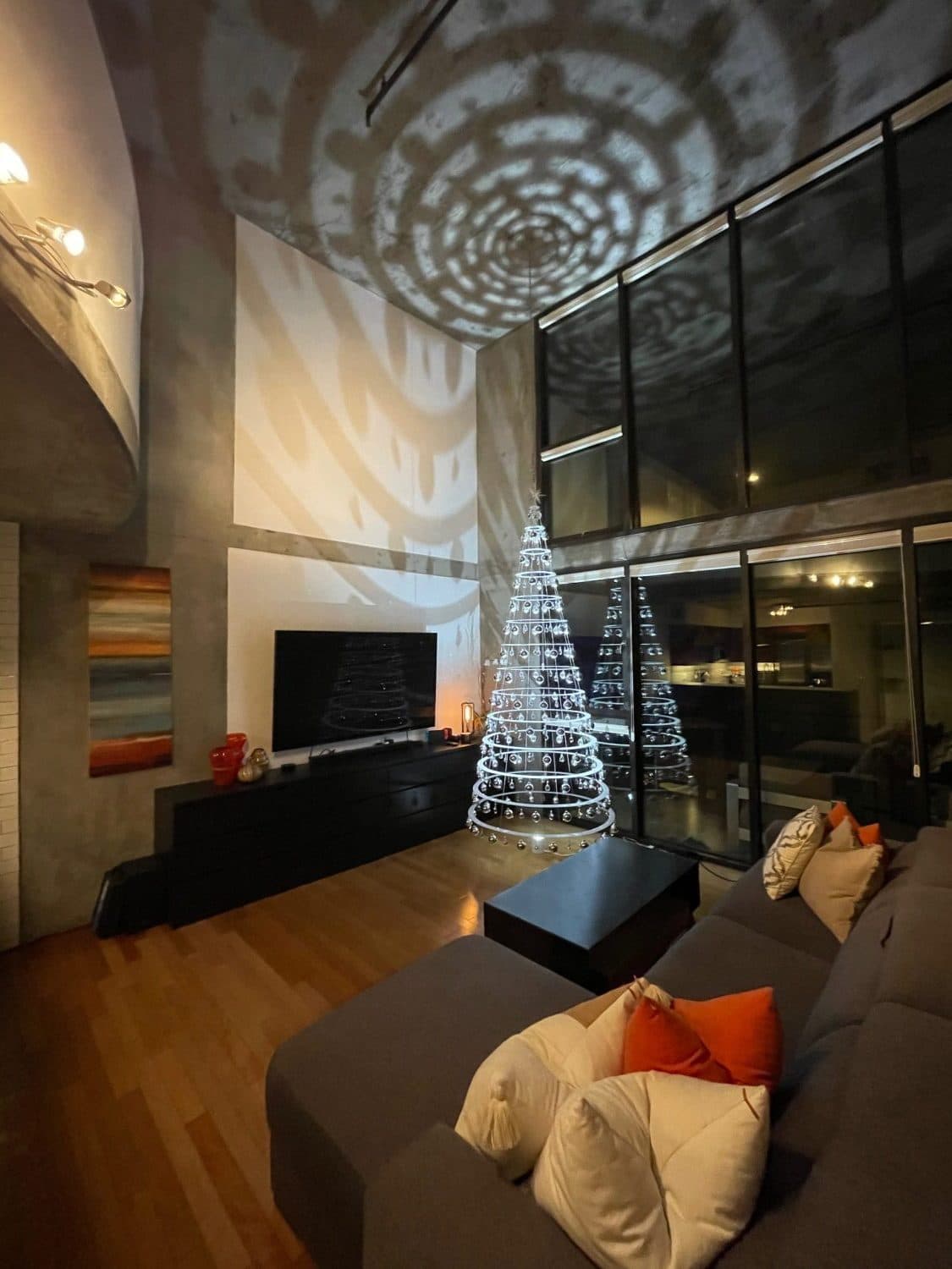 Classic 10' Grand Tree Gallery - Modern Christmas Trees